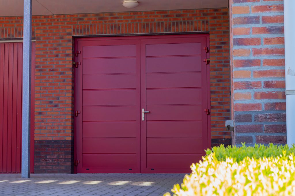 Waarom de onderhoudsarme garagedeur zo populair is … - Jellina Detmar ...